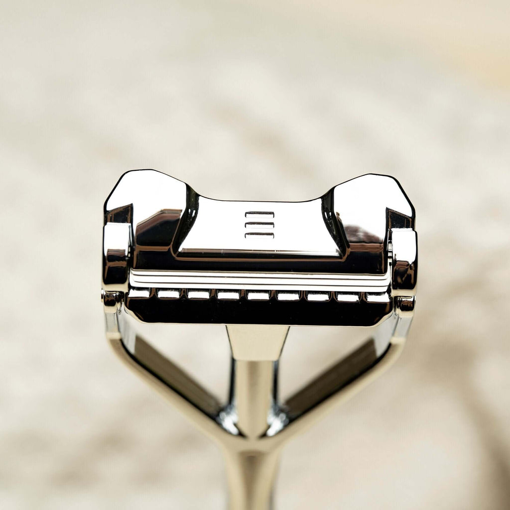 SHAVENT - the metal razor with a swing head, Made in Germany
